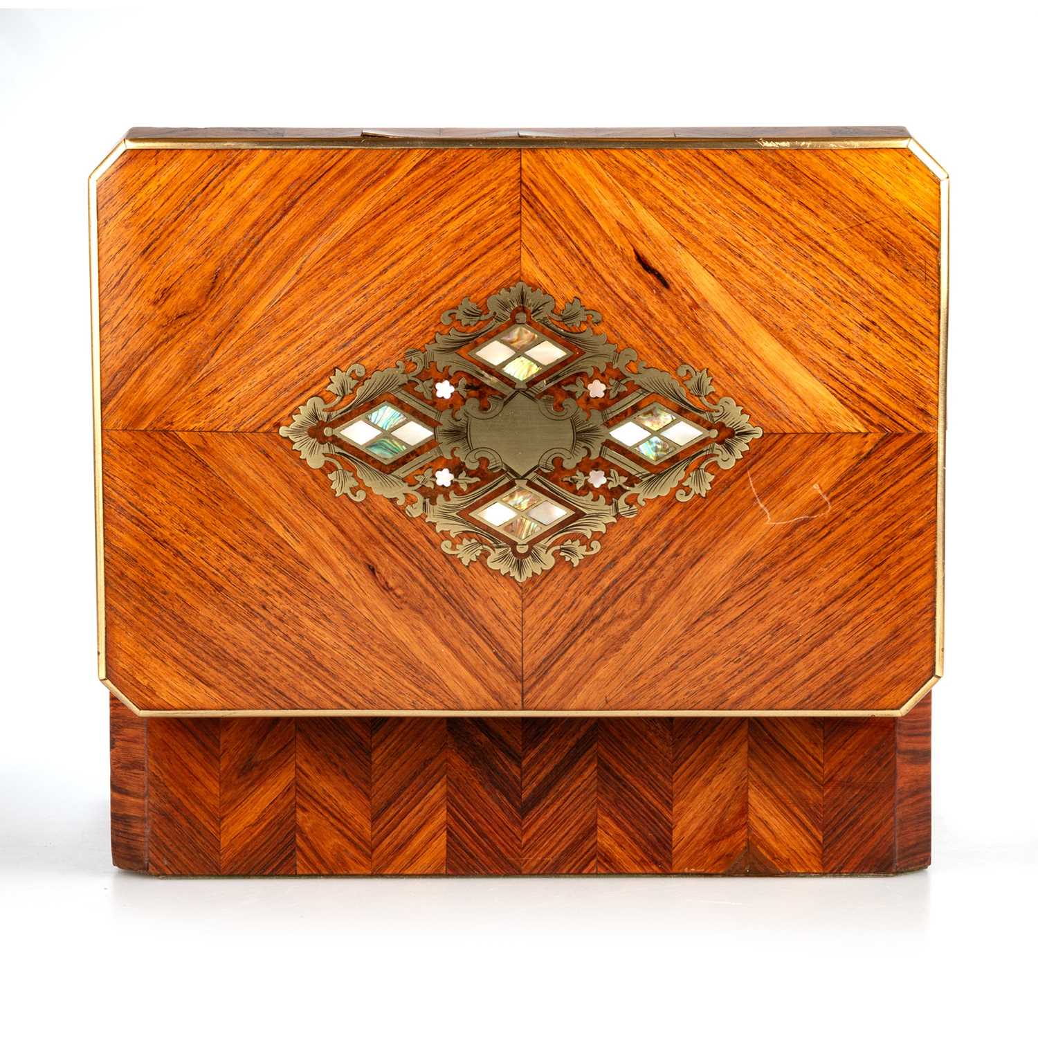 Lot 727 - A 19TH CENTURY FRENCH KINGWOOD BOX