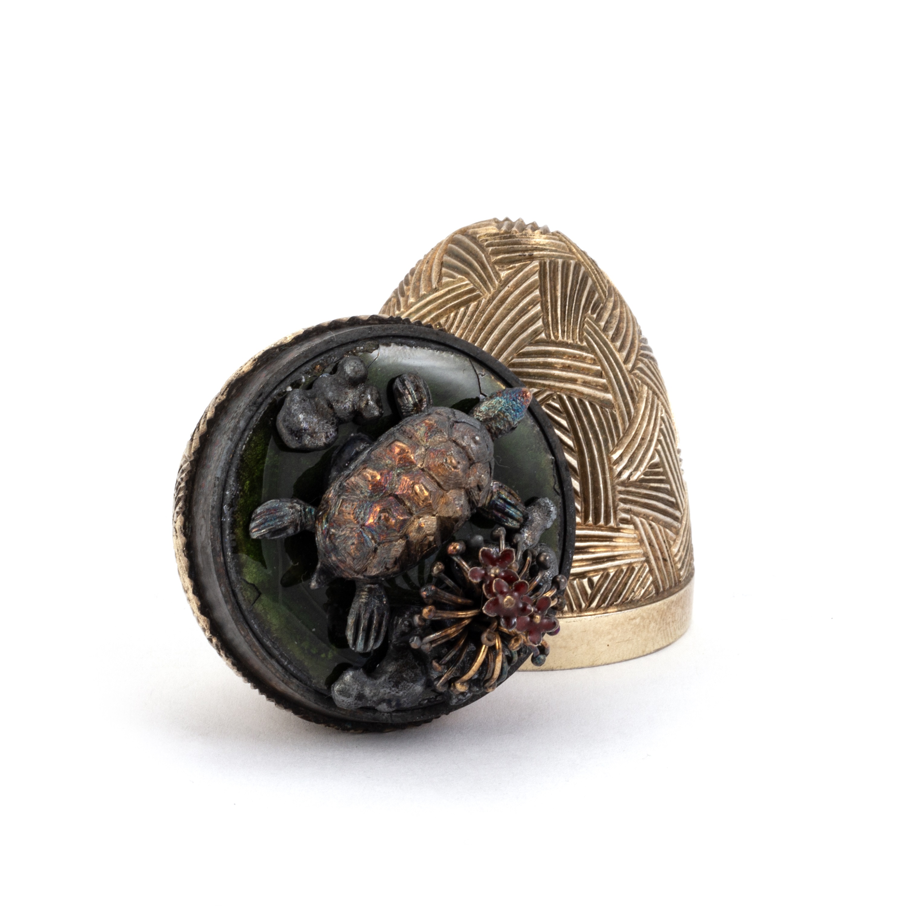 Lot 300 - STUART DEVLIN: AN ELIZABETH II SILVER-GILT