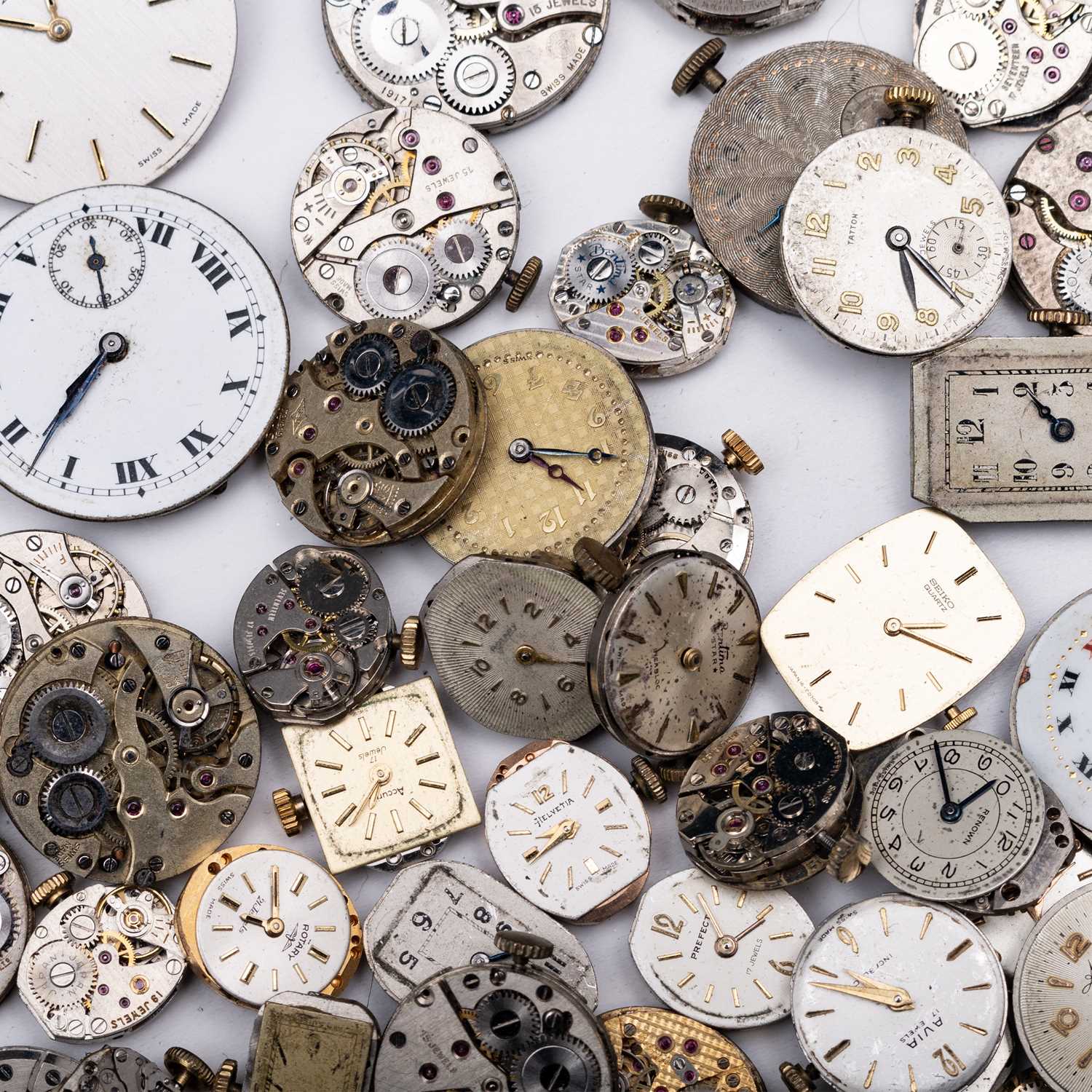 Lot 531 - A LARGE COLLECTION OF WATCH MOVEMENTS