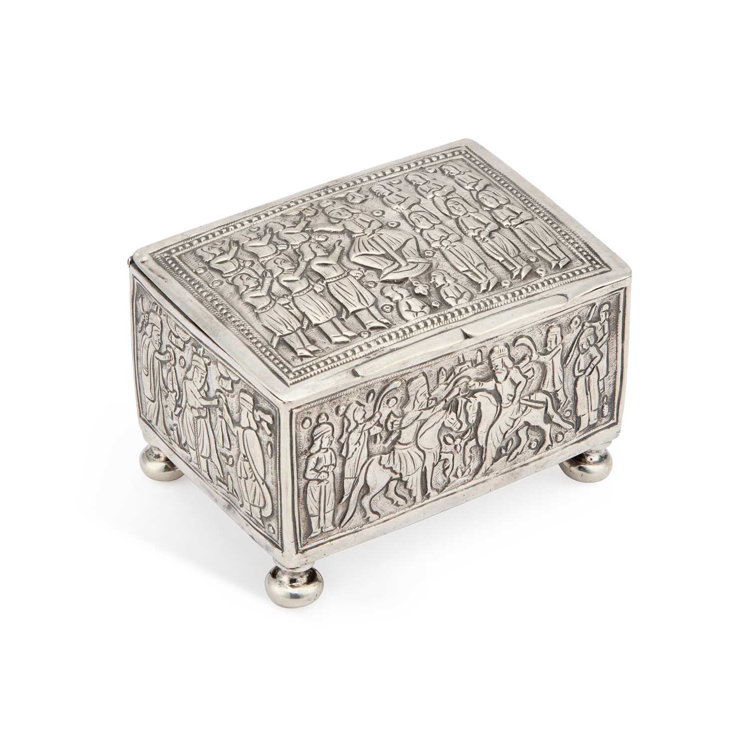 Lot 197 - AN EARLY 20TH CENTURY PERSIAN SILVER BOX