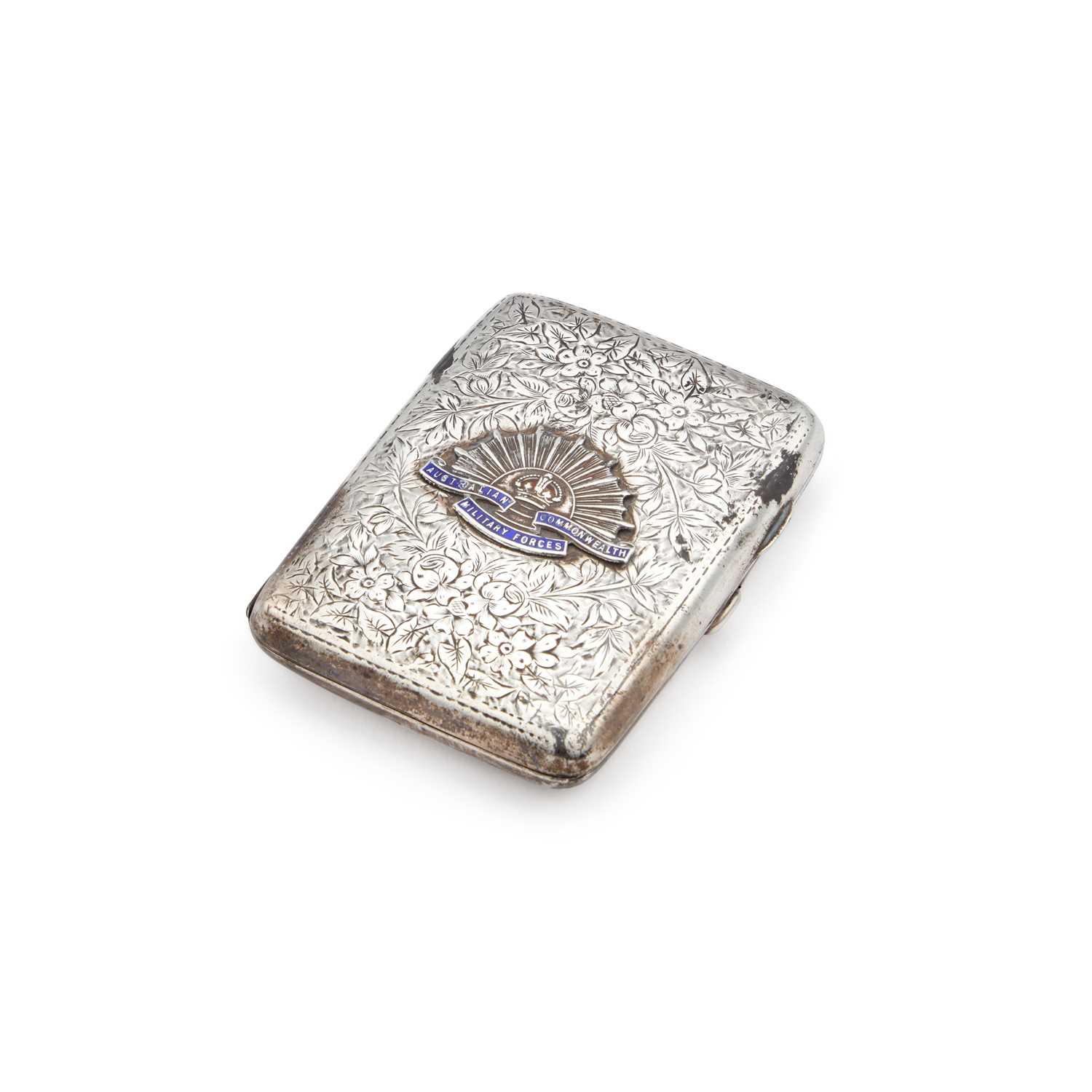 Lot 367 - AN EDWARDIAN SILVER AND ENAMEL CIGARETTE