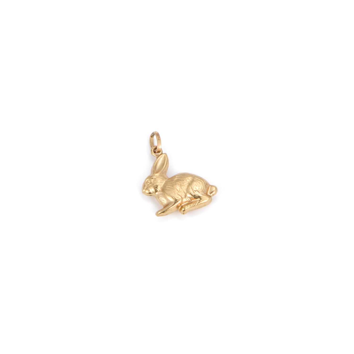 Lot 1032 - A BUNNY RABBIT CHARM