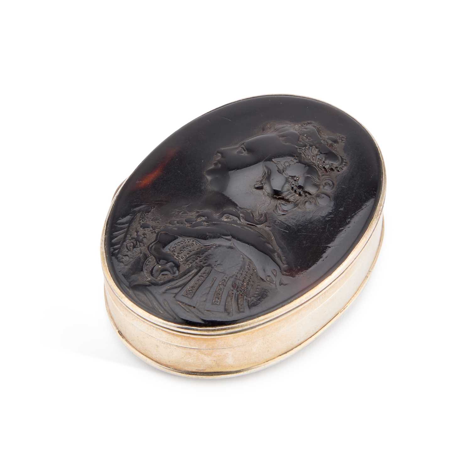 Lot 594 - A QUEEN ANNE SILVER-MOUNTED TORTOISESHELL