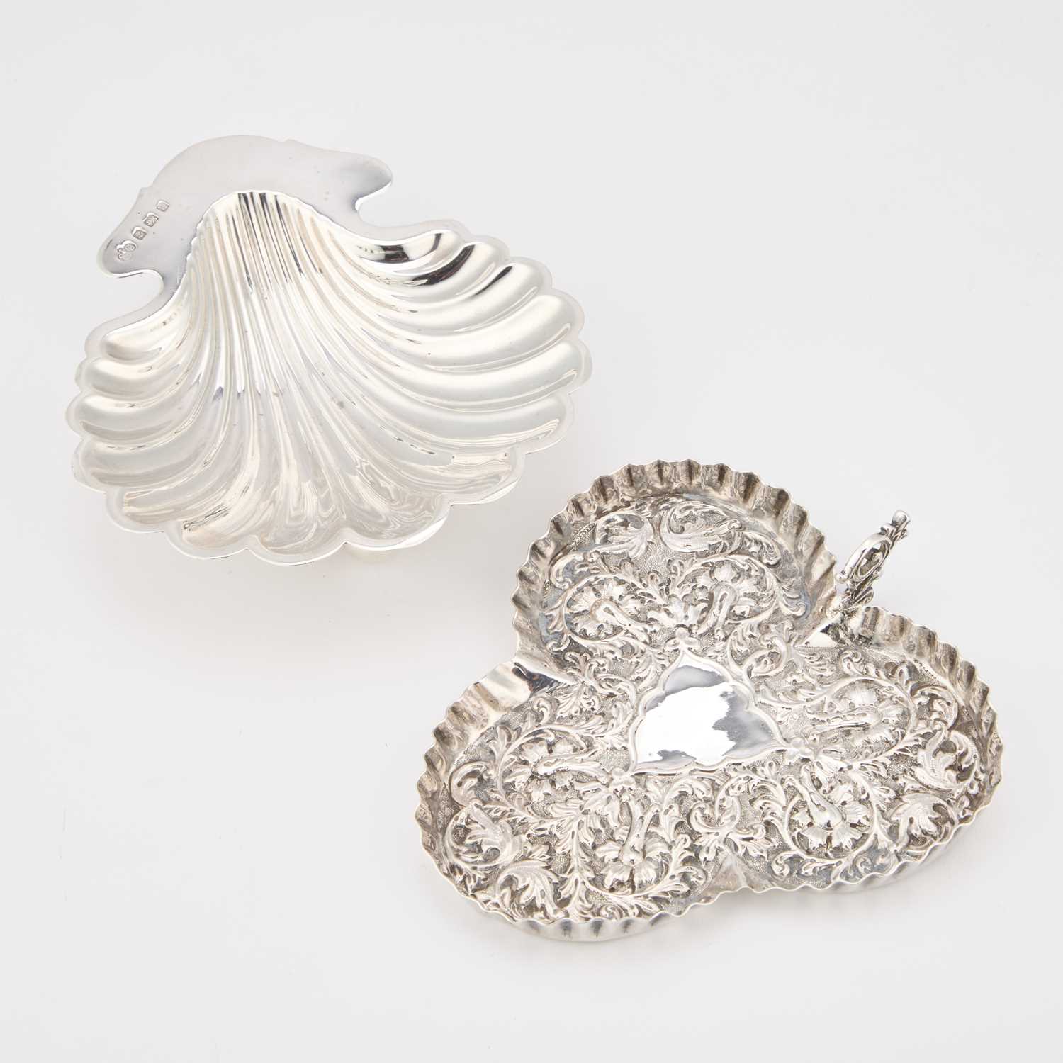 Lot 506 - TWO SILVER DISHES