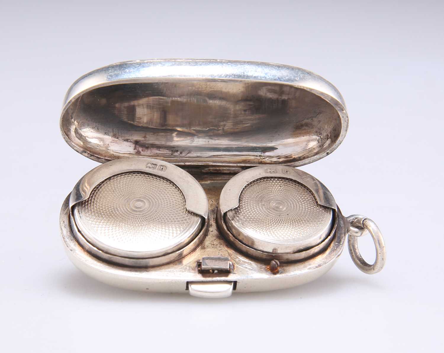 Lot 1255 - AN EDWARDIAN SILVER FULL AND HALF SOVEREIGN