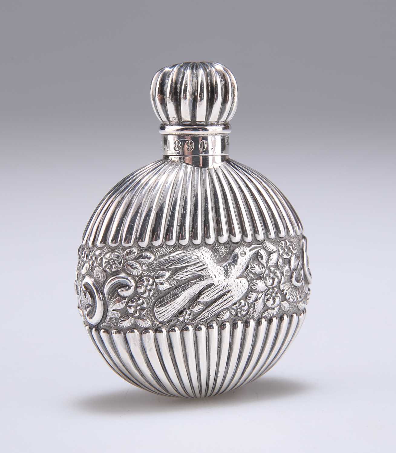 Lot 1111 - A VICTORIAN SILVER SCENT FLASK