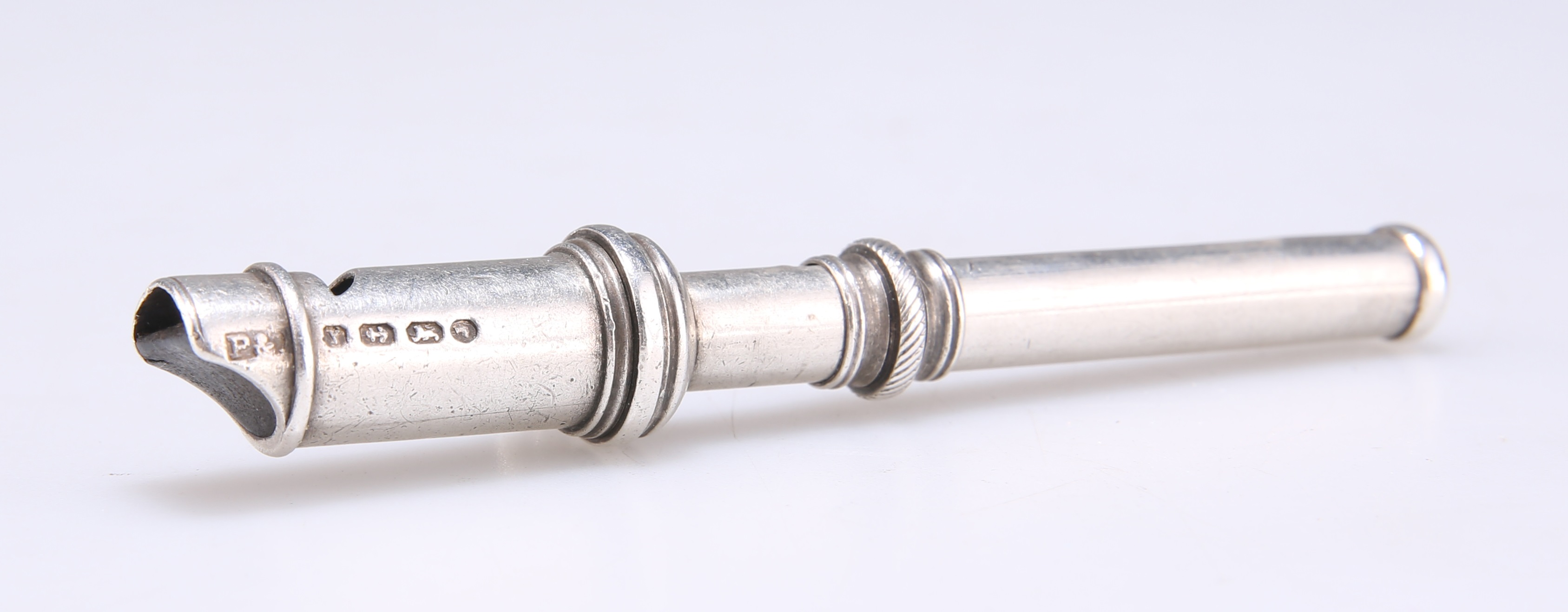 Lot 1219 - A VICTORIAN SILVER COMBINATION WHISTLE AND